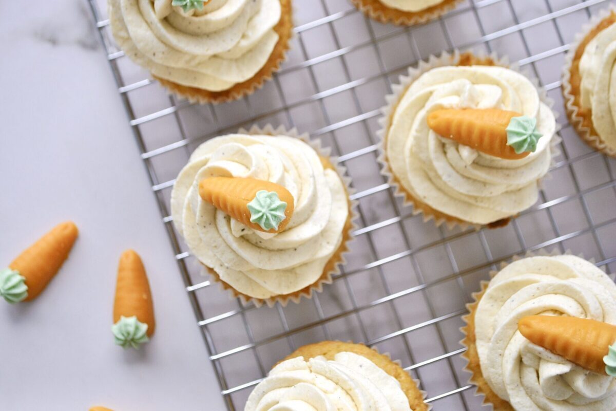 Karotten Cupcakes mit Frischkäse Frosting – Einfach Kuchen